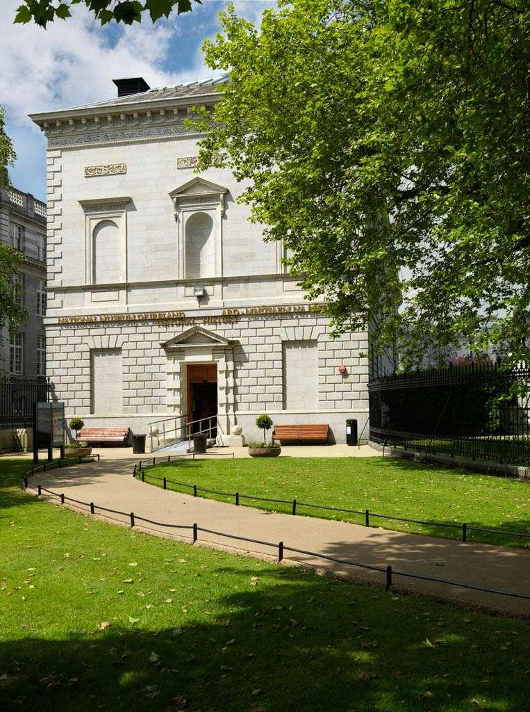 Irish Museum of Modern Art - Dublin Town