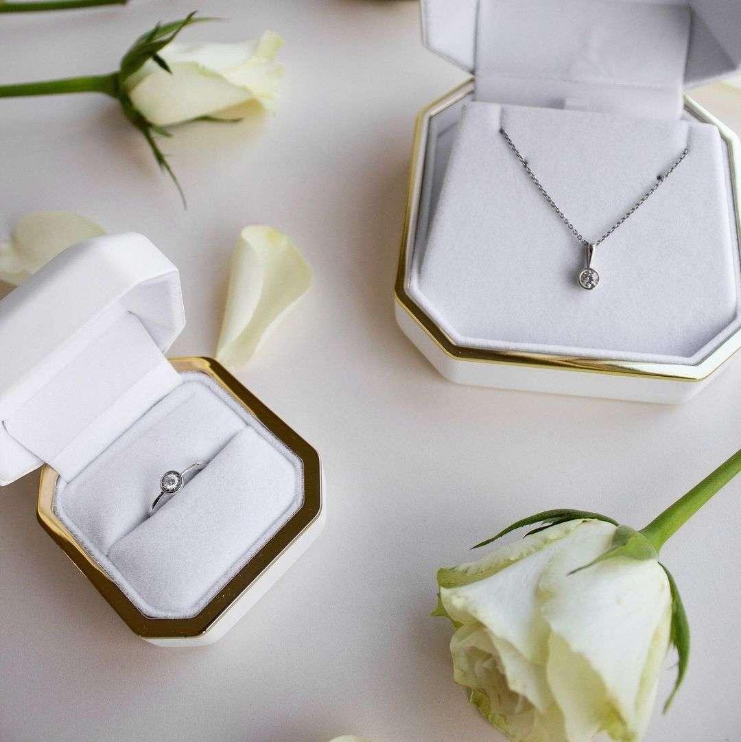 Weavers of Ireland - Dublin Town