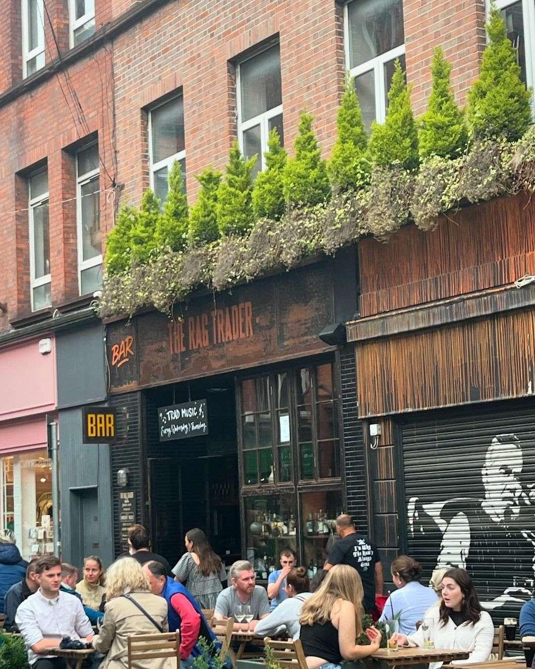 The Bar With No Name - Dublin Town