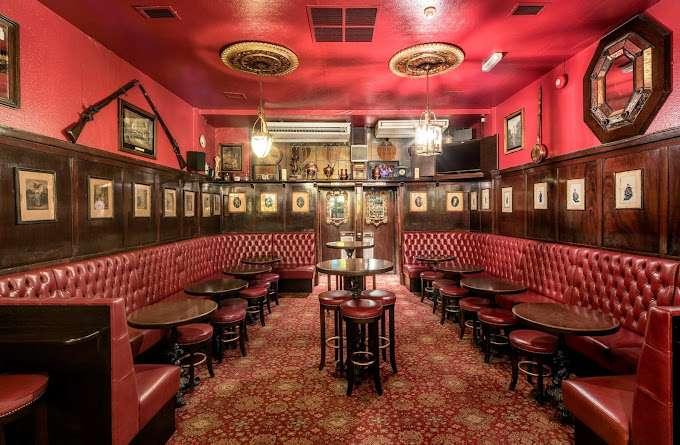 The Bar With No Name - Dublin Town